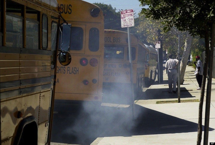 Clean Diesel School Buses: Obama's Budget Axes Program To Reduce ...