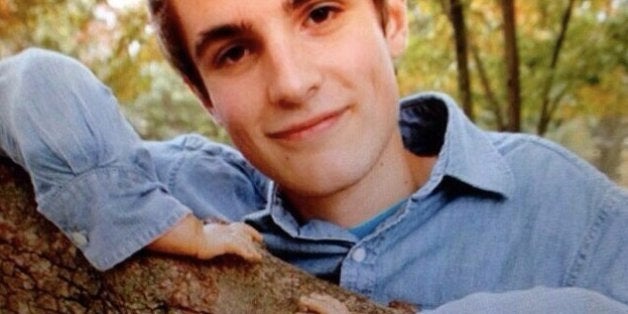 20 Intentionally Hilarious Senior Photos | HuffPost Entertainment