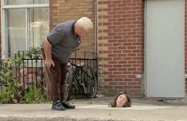 Screaming Severed Head Prank Seems Too Ridiculous To Work (VIDEO ...