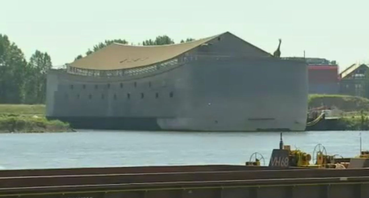 Noah's Ark Replica Made By Johan Huibers Opens Doors In Dordrecht ...