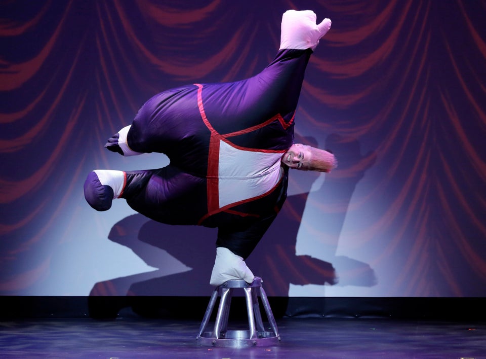 Want To Get Shot Out Of A Cannon? Call Bello The Clown | HuffPost Weird ...