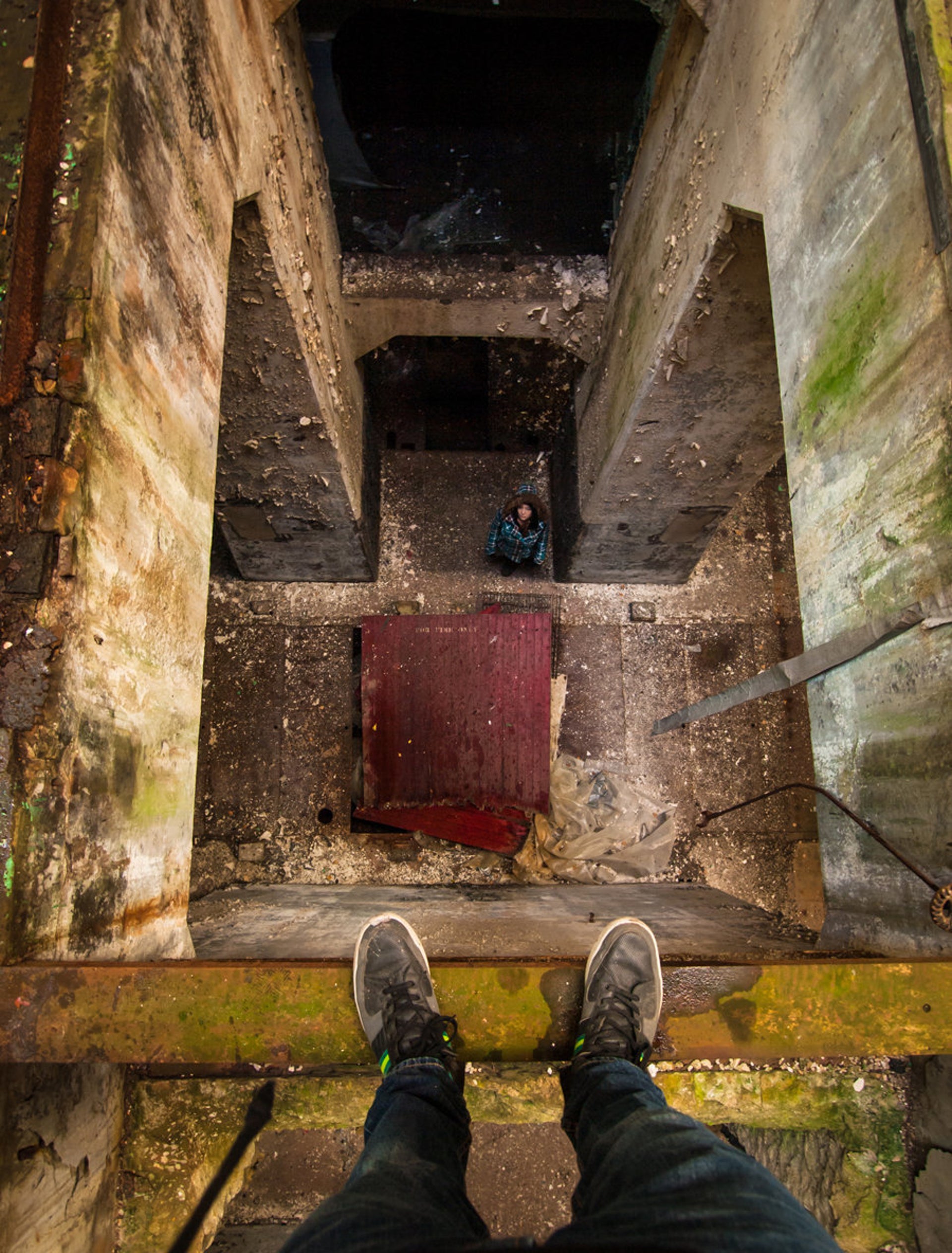 28 Abandoned Structures Still As Vibrant As The Day They Were Deserted ...
