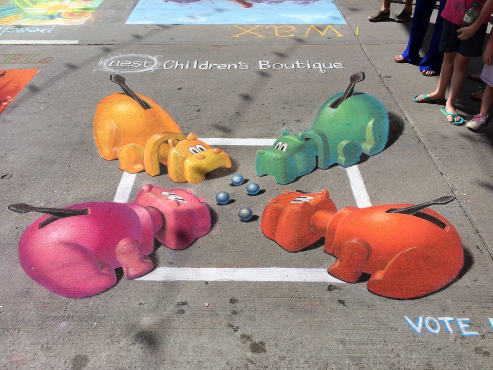 12 Incredible 3D Chalk Illustrations That'll Kick You Right In The ...