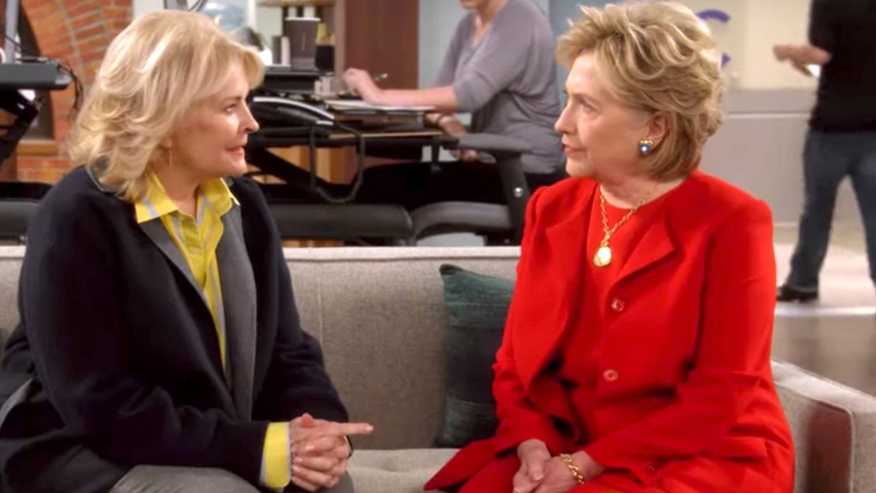 Hillary Clinton Has A Blunt Message For America In Surprise 'Murphy ...