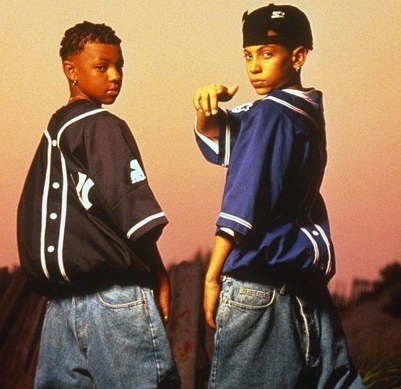 Kris Kross Rapper Dead: Rap Duo's Backwards Style Remembered (PHOTOS ...