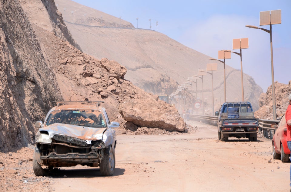 The Destruction Left Behind After Chile's Earthquake (PHOTOS ...
