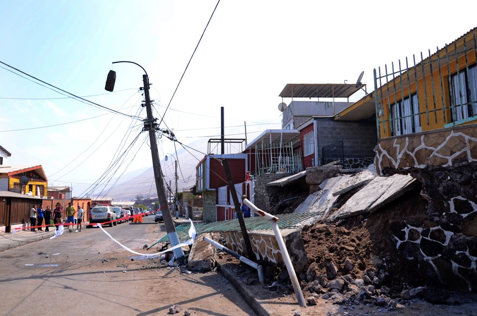 The Destruction Left Behind After Chile's Earthquake (PHOTOS ...