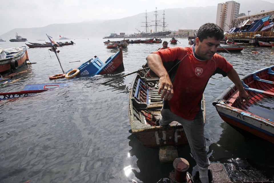 The Destruction Left Behind After Chile's Earthquake (PHOTOS ...