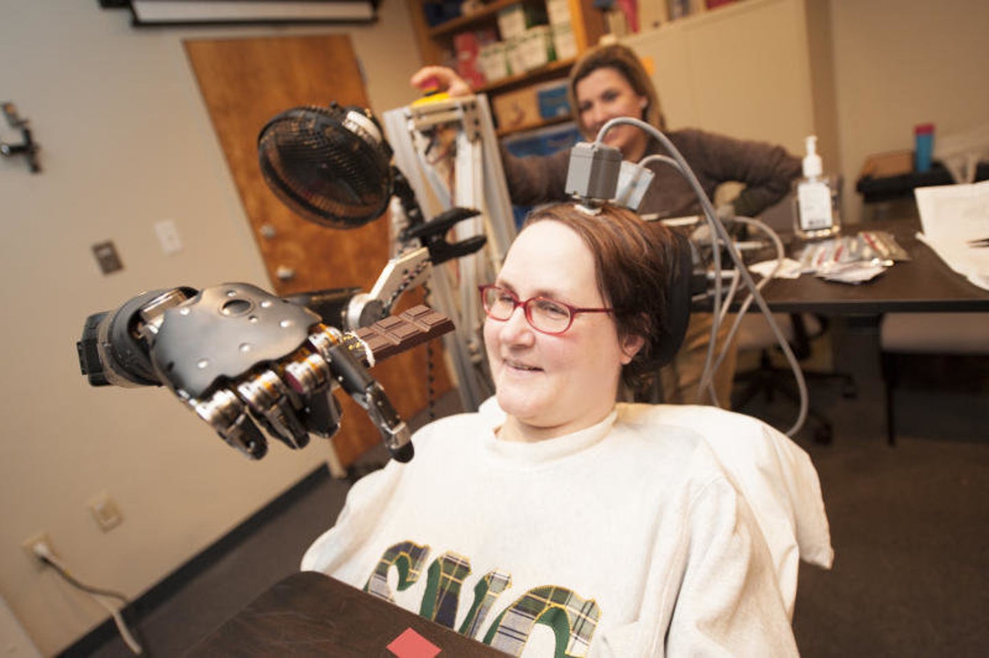 Robotic Arm: Mind-Controlled Limb Closer Than Ever To Real Human Limb ...
