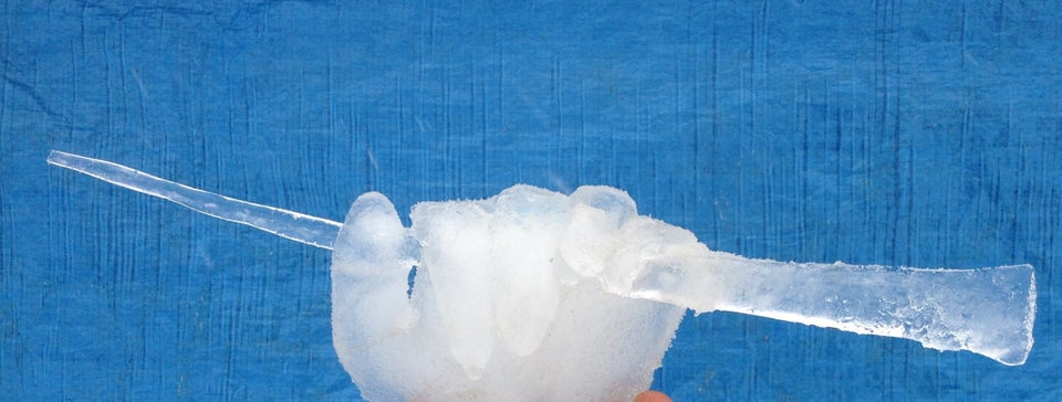 These Minimalist Ice Sculptures Just Might Calm Your Ragged Winter ...