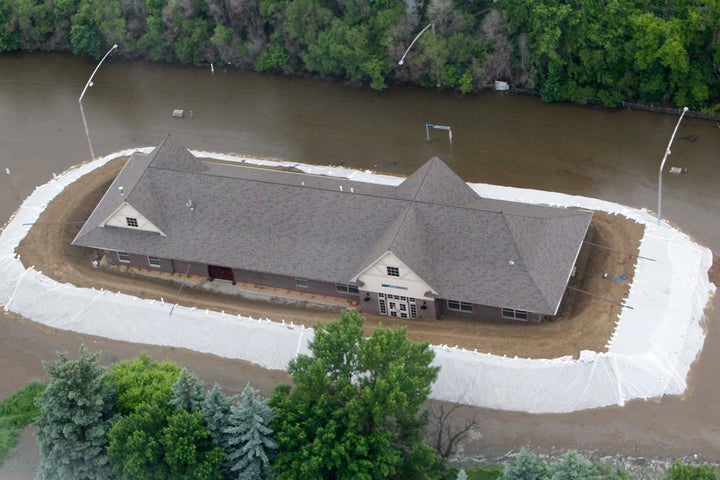 Minot Flood Washes Away Homes But Not Hope | HuffPost Impact