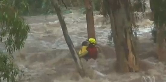 Australian Teen Saved From Flash Flood In Dramatic Rescue (VIDEO ...