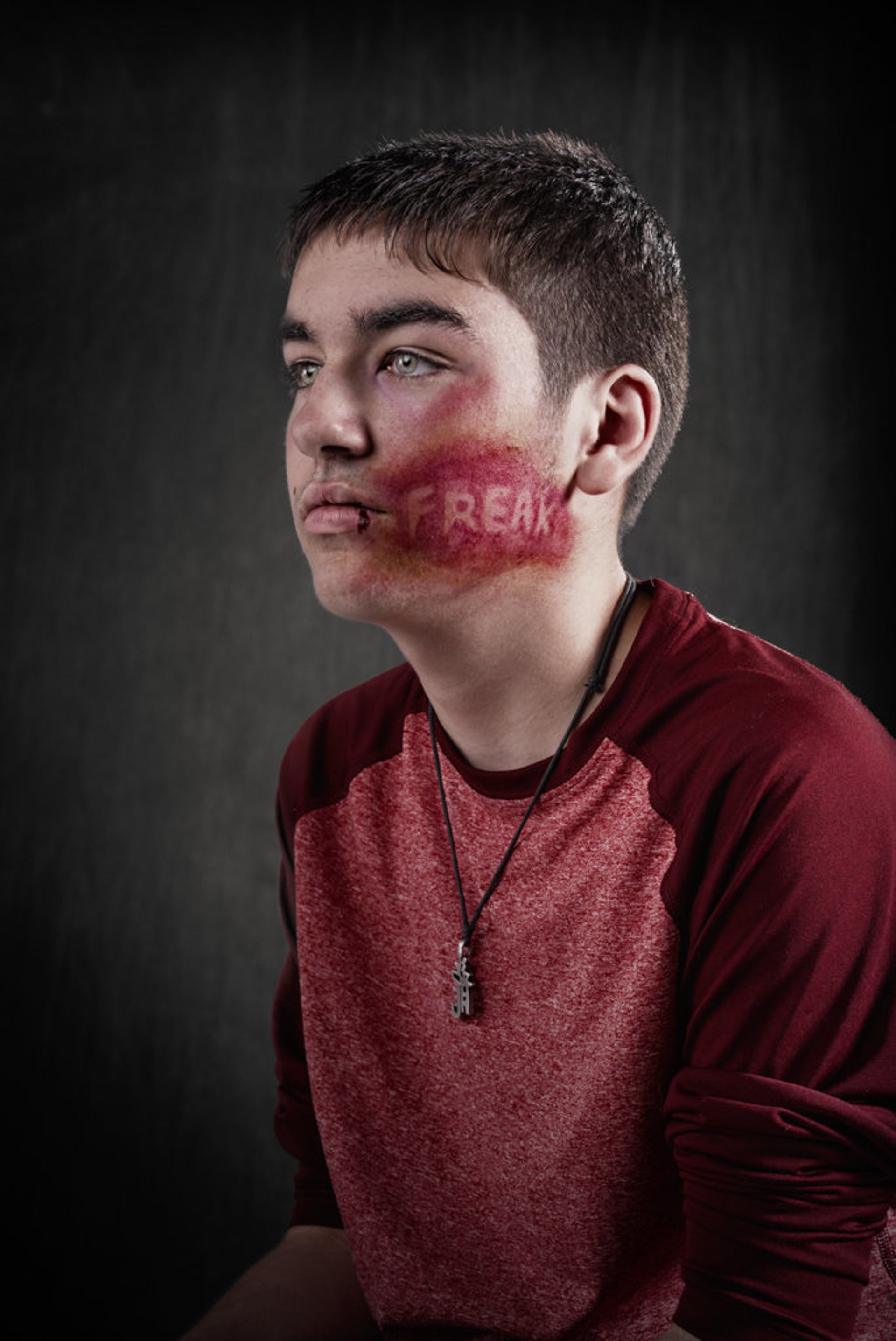 Powerful Images Show A World Where Verbal Abuse Leaves Physical Scars ...