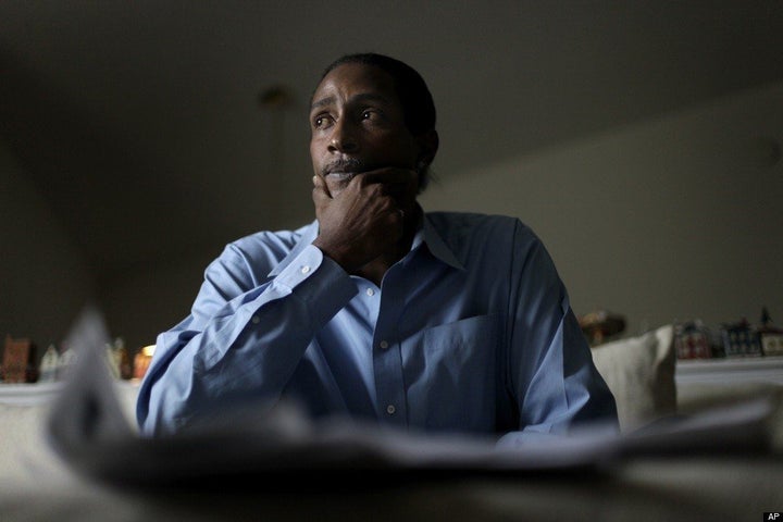 Stranger Donates Christmas Gifts To Unemployed Man's Family | HuffPost ...