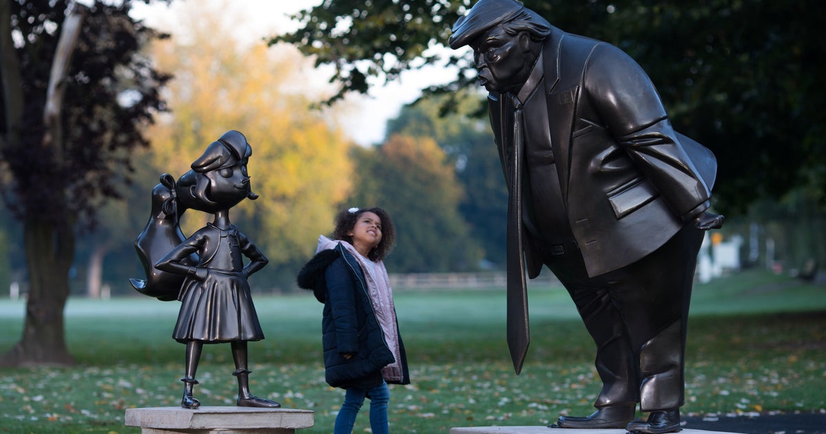 Matilda Statue Stares Down Donald Trump To Celebrate Book's 30th ...
