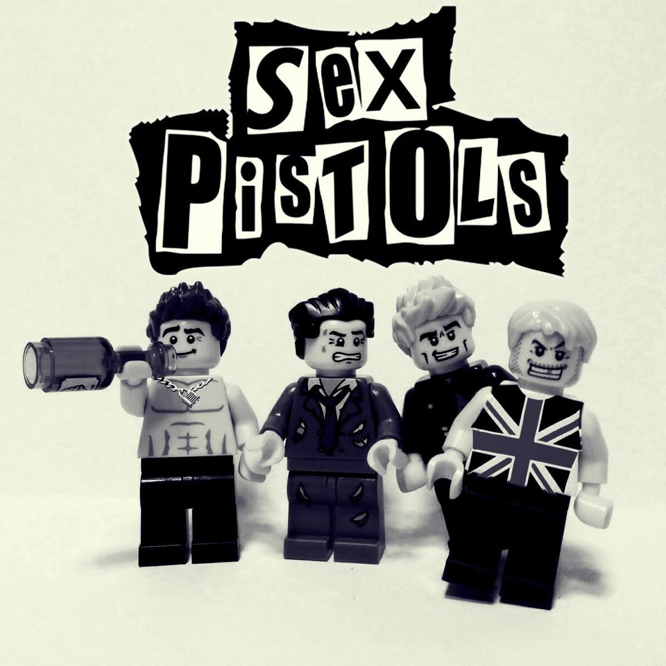 25 Of Your Favorite Bands Turned Into Legos | HuffPost Entertainment