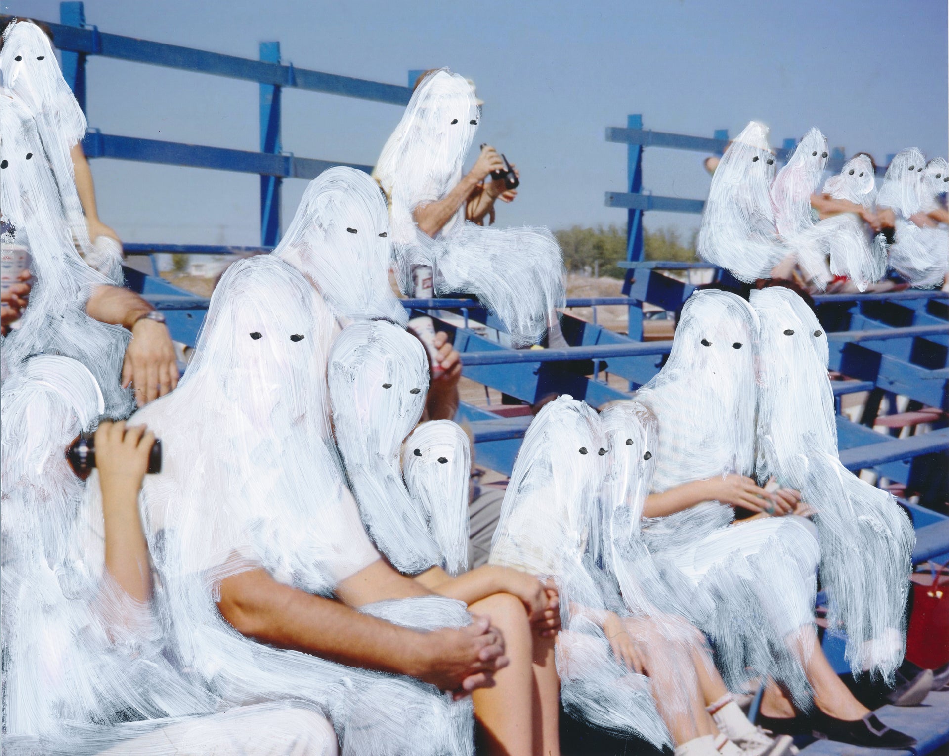 Suspiciously Lovable 'Ghost Photographs' Will Haunt Your Dreams ...