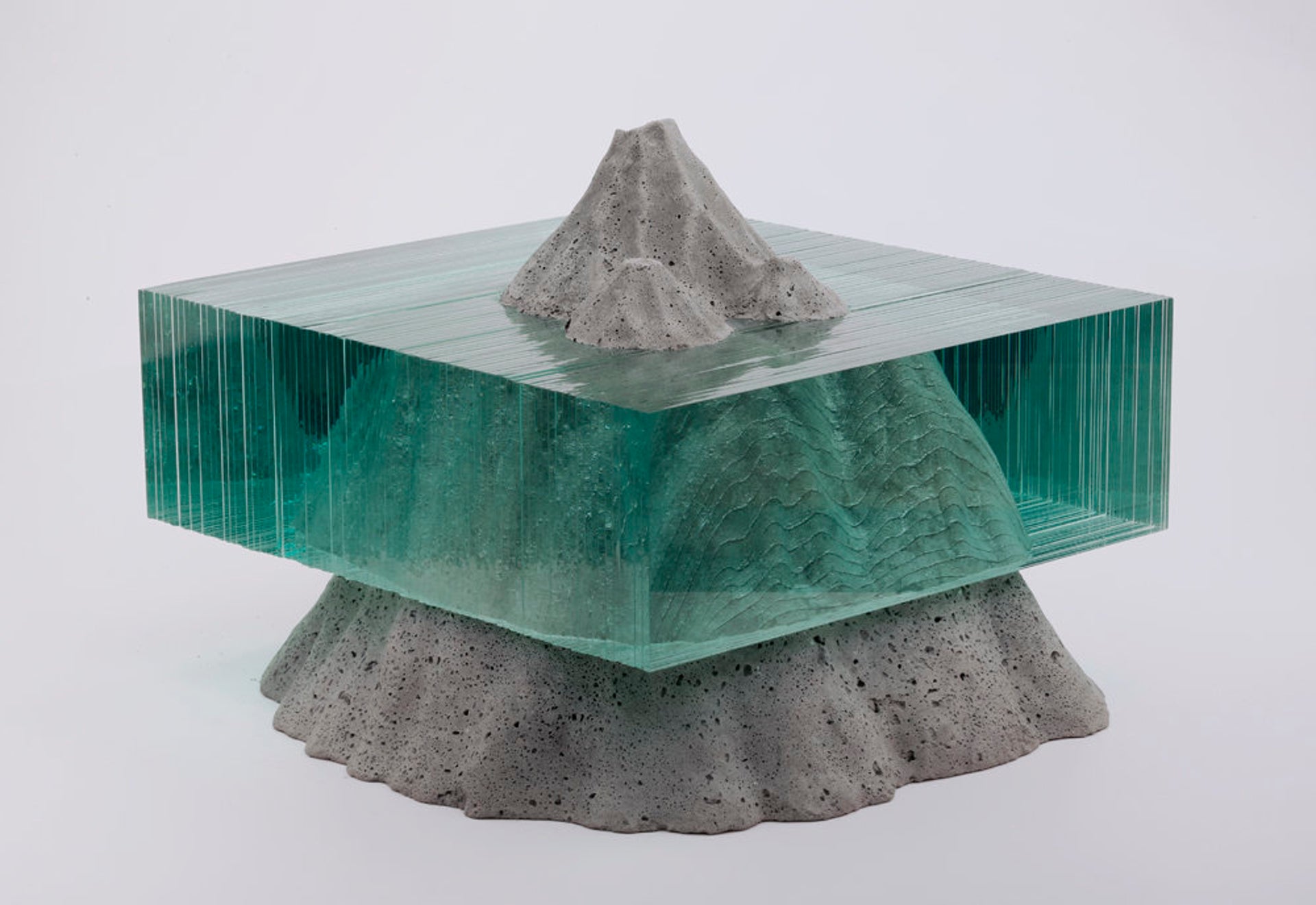 Glass Artist Freezes The Motion Of The Sea In Stunning Sculptures ...