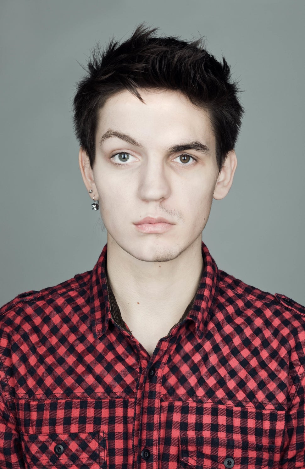 Artist 'Stitches' Faces Together To Create Eerily Normal Looking People ...