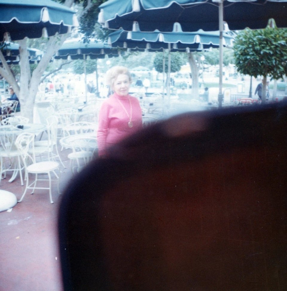 Photo Series Honors The Age Old Photographic Tradition Of Giant Fingers ...