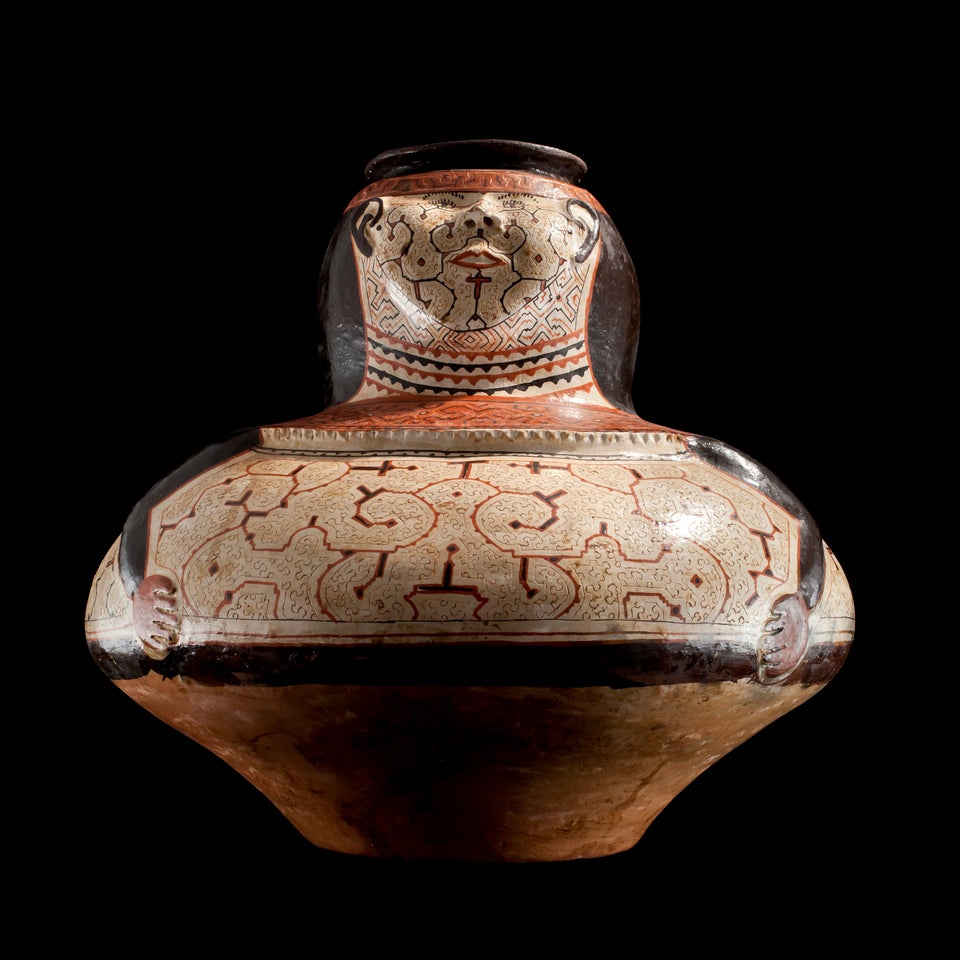 500 Years Of Hypnotic Masks Reveal Our Eternal Obsession With Disguise ...