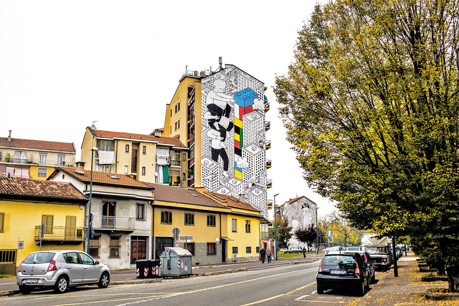 Meet Millo, The Street Artist Who Paints Massive Monochromatic Murals ...