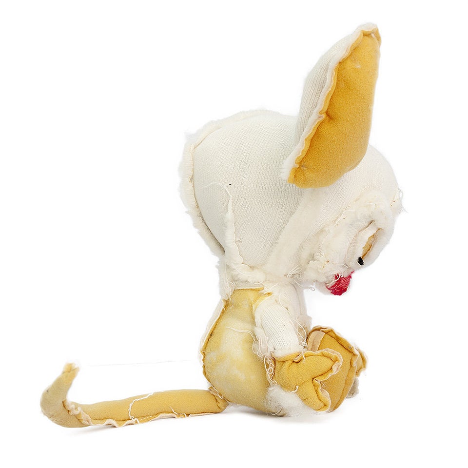Artist Restores Rejected Stuffed Animals, Encouraging Others To Embrace ...