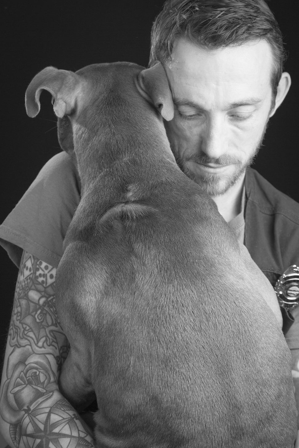 Adorable Photos Of Men And Cats Prove Few Things Are More Manly Than ...