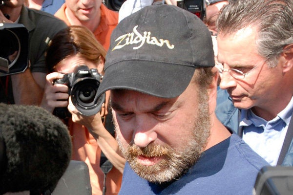 Sam Israel Turned Himself In For Mom, Girlfriend | HuffPost Impact