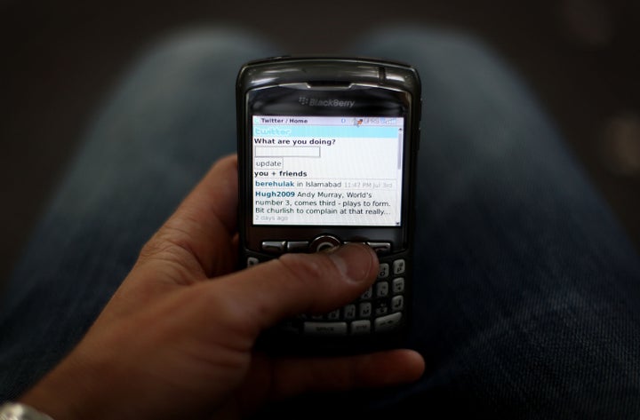 How To Spam-Proof Your Cell Phone, Inbox | HuffPost Impact