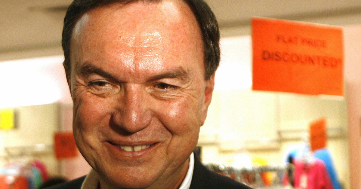 Walmart's CEO Paid 1,034 Times More Than The Median Walmart Worker ...