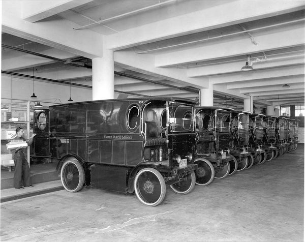 These Old School Photos Show The Evolution Of UPS' Big Brown Delivery ...