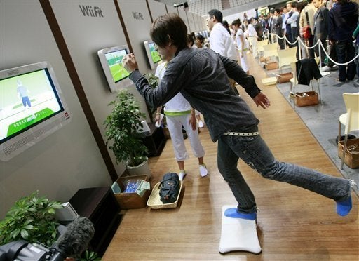 Nintendo Wii Helps Surgeons Hone Motor Skills | HuffPost Impact