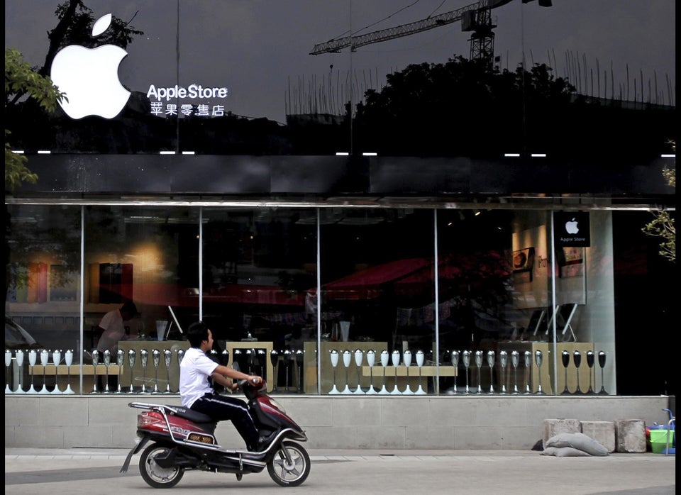 Even More Fake Apple Stores Found In China--And Beyond (PHOTOS ...