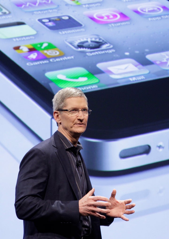New Apple CEO Tim Cook Emails Employees: 'Apple Is Not Going To Change ...