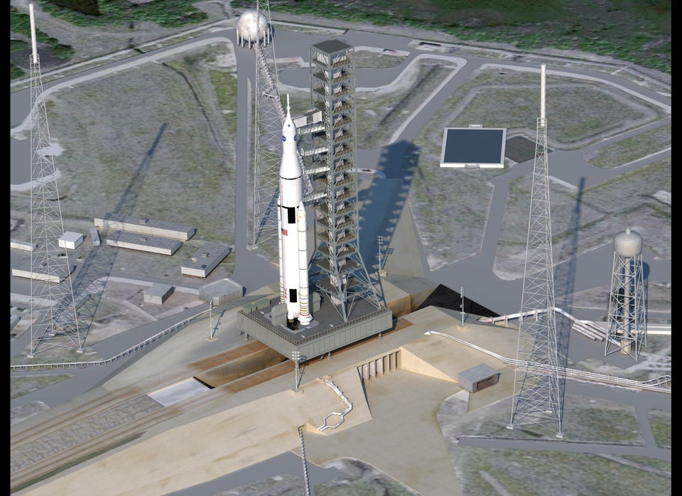NASA SLS: Space Launch System Will Take Humans To Mars (PHOTOS, VIDEO ...