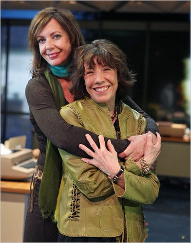 Allison Janney And Lily Tomlin Compare Notes On Same '9 to 5' Character ...