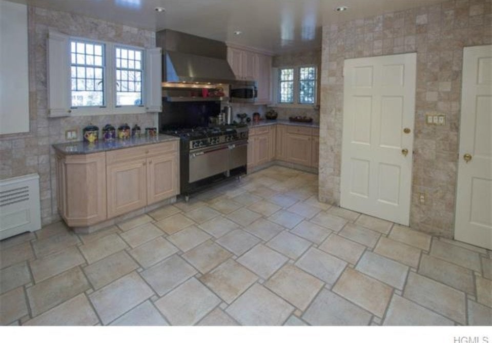 You Can Buy Robert Durst's Childhood Home | HuffPost Entertainment