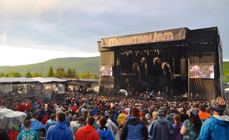 The Black Keys, Alabama Shakes And More Electrify Mountain Jam 2015 ...