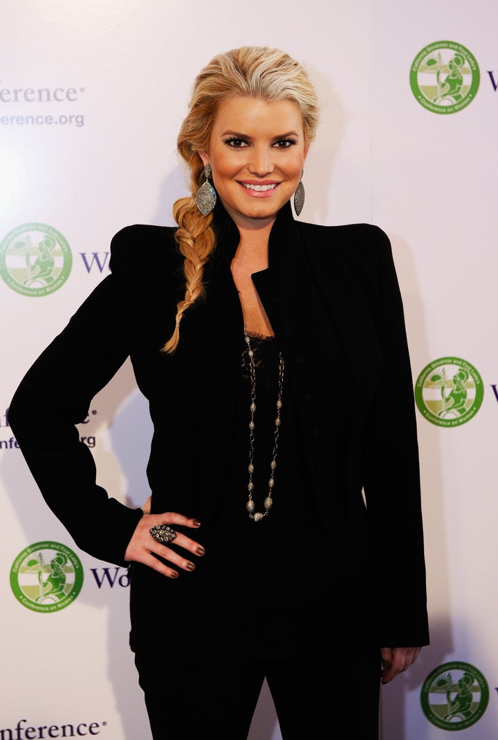Jessica Simpson Shows Off Ruby Engagement Ring (PHOTO) | HuffPost ...