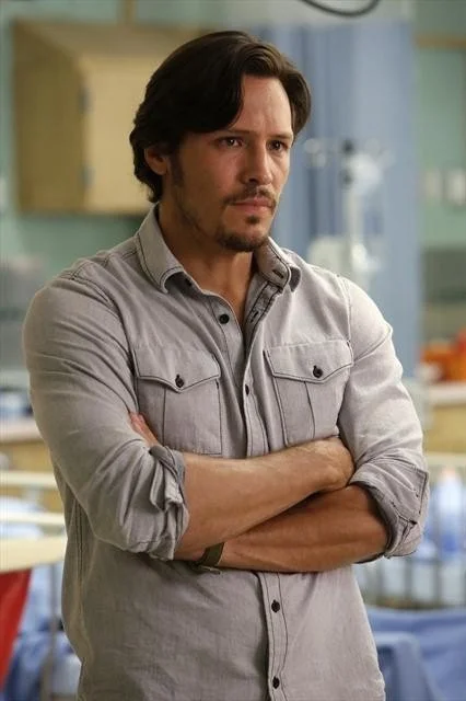 Emily Vancamp Tyler Shields