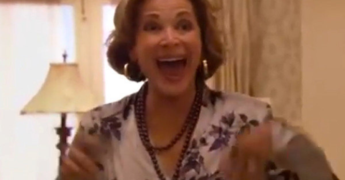 'Arrested Development': Gene Parmesan Returning To Delight Lucille ...