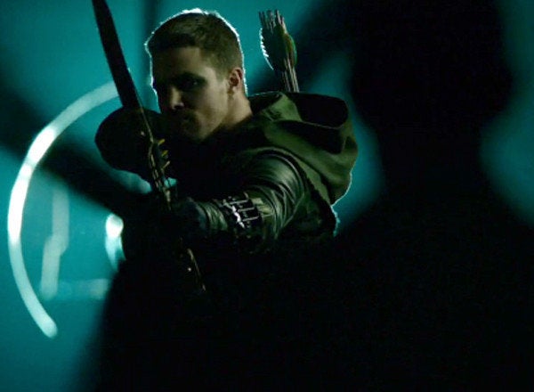 'Arrow' At WonderCon: Explosive New Trailer Unleashed (VIDEO ...