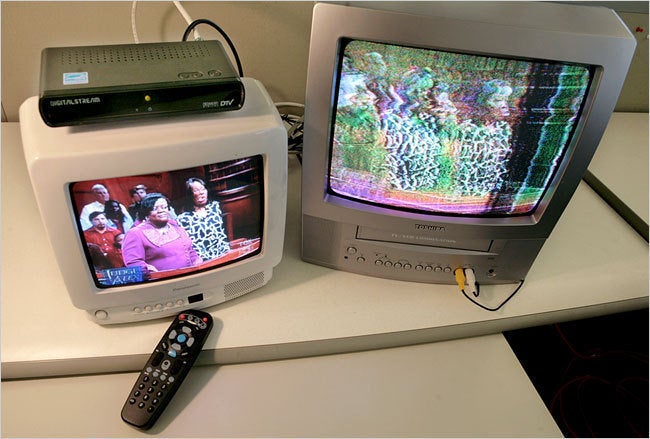 Digital TV Switch Will Be Messy: FCC Official | HuffPost Latest News