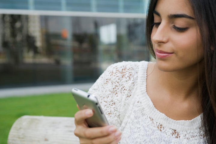 With An App, Your Next Date Could Be Just Around The Corner | HuffPost ...