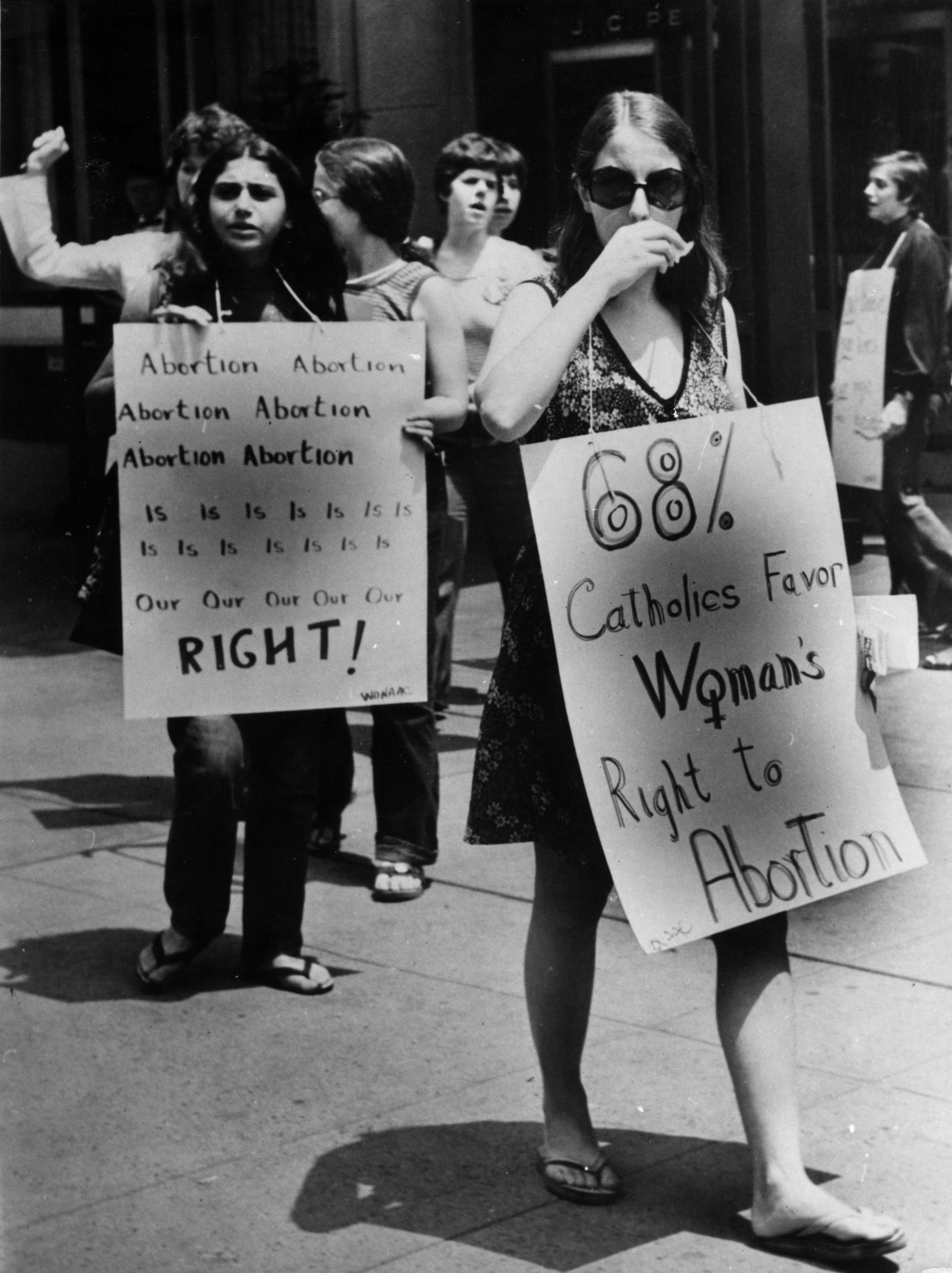 21 Inspirational Images Of Women Standing Up For The Right To Choose ...