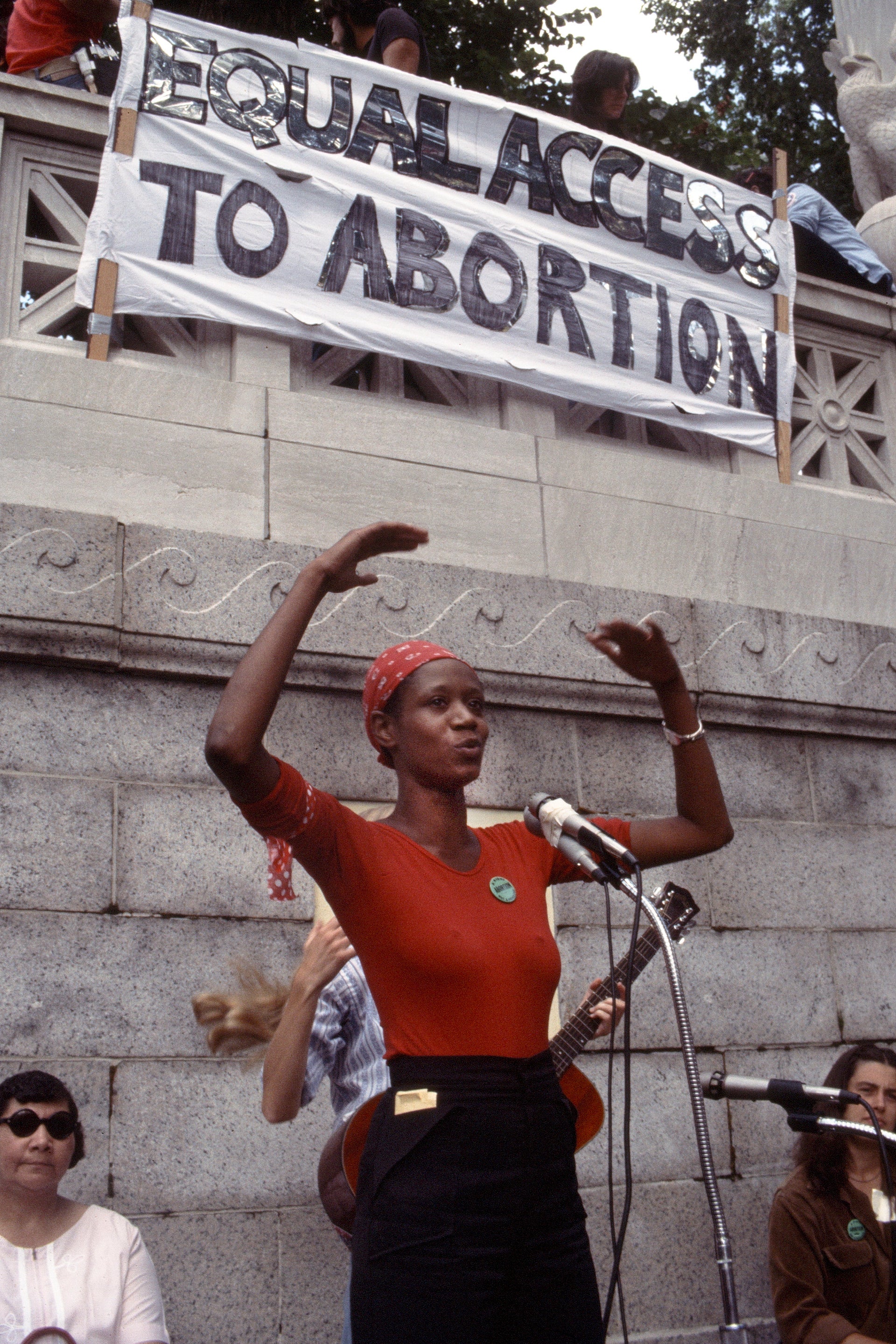21 Inspirational Images Of Women Standing Up For The Right To Choose ...