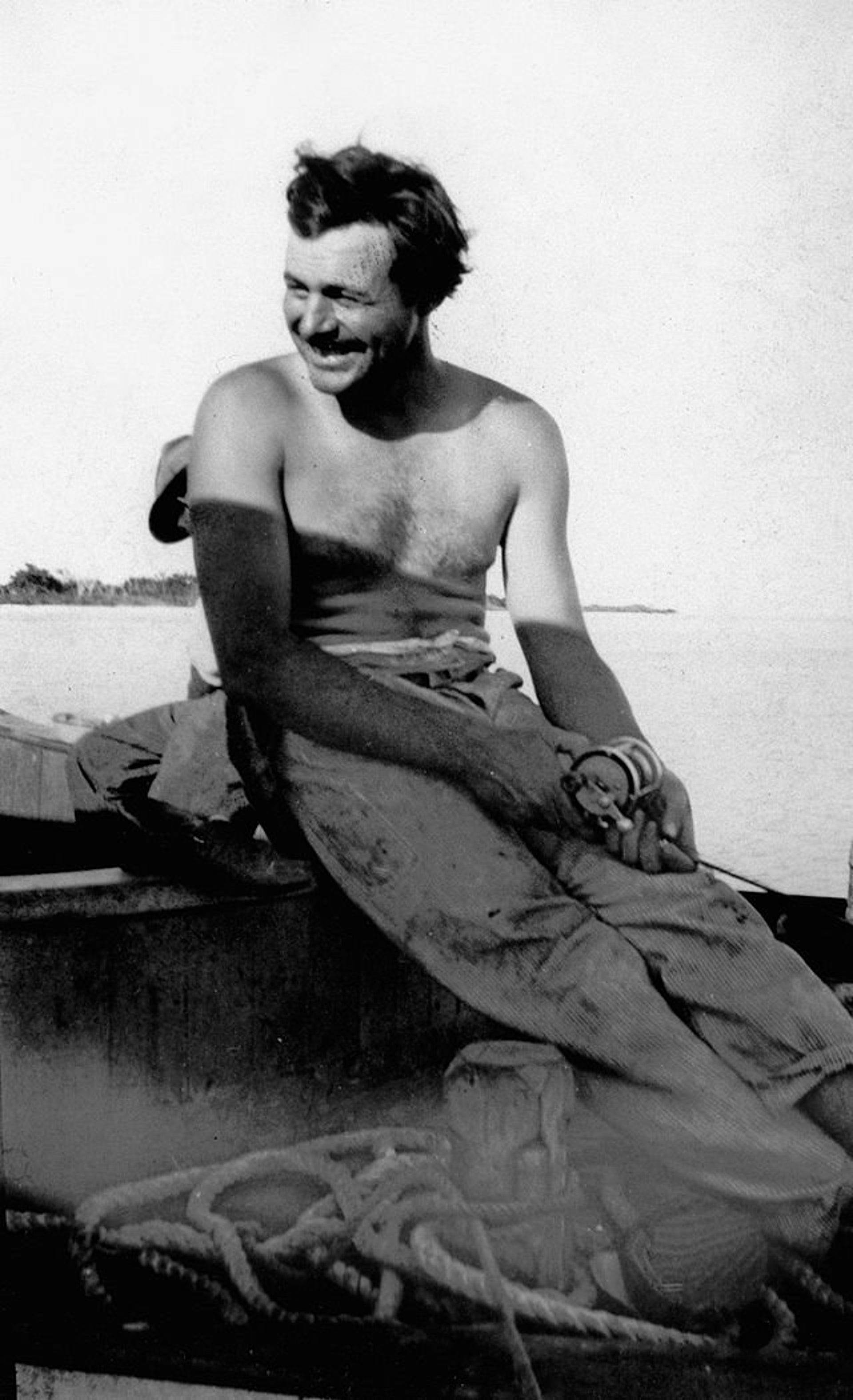 15 Photos Of Ernest Hemingway Being The Ultimate Alpha Male | HuffPost ...