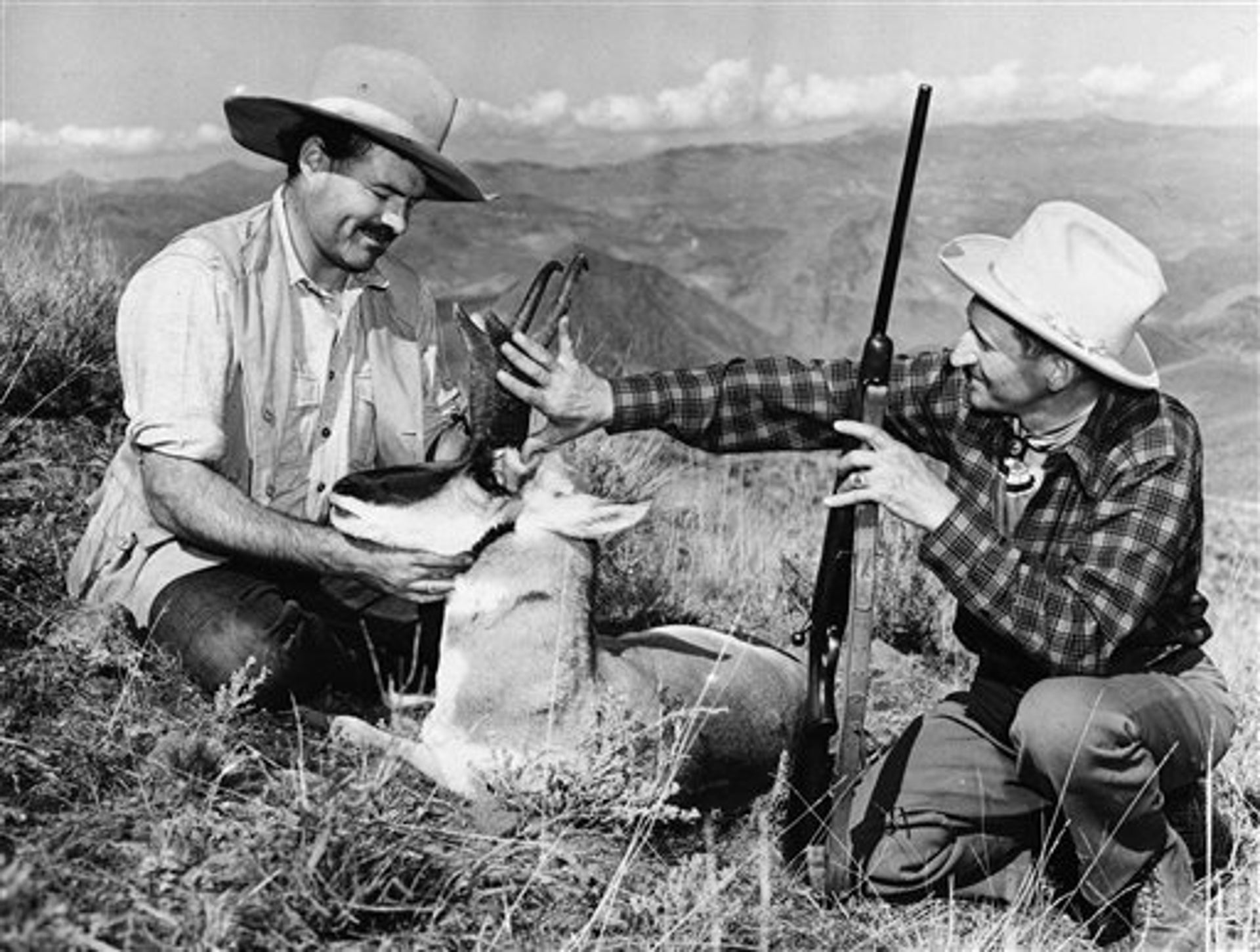 15 Photos Of Ernest Hemingway Being The Ultimate Alpha Male | HuffPost ...