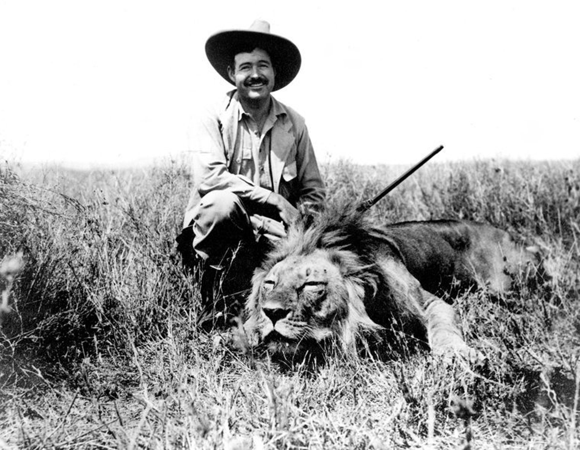 15 Photos Of Ernest Hemingway Being The Ultimate Alpha Male | HuffPost ...